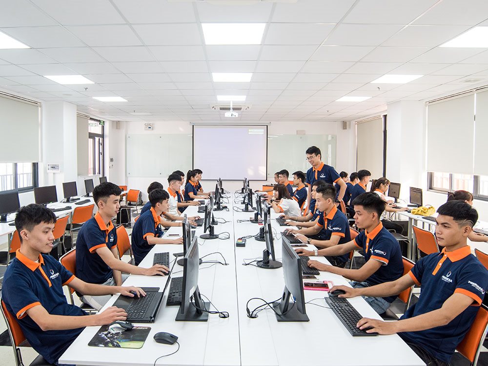 [Đại học Phenikaa] Trải nghiệm Campus Visit tại Phenikaa Uni - Phenikaa
